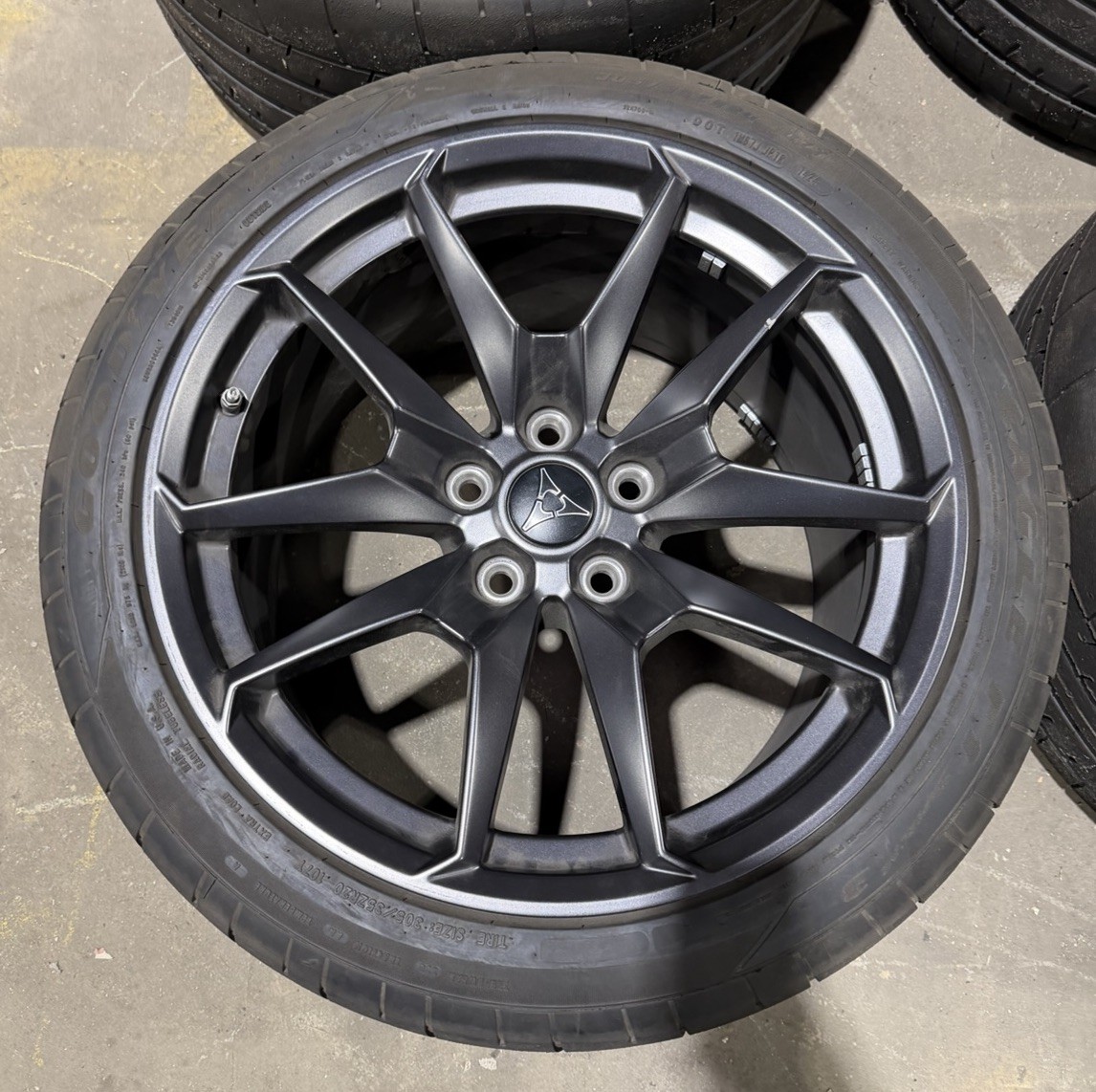Used 2020 2025 Factory Oem Dodge Charger Ev Wheels Rims Tires for Sale ...