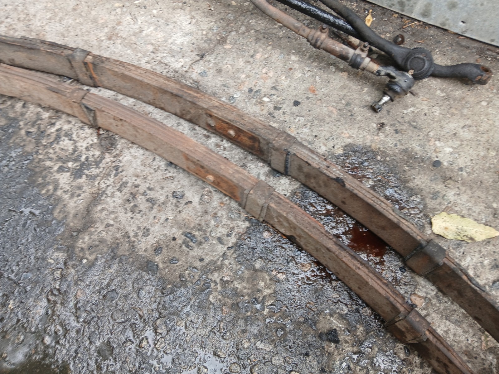 Used 1971-1973 Ford Mustang Leaf Springs Removed From 71 302 Car for ...