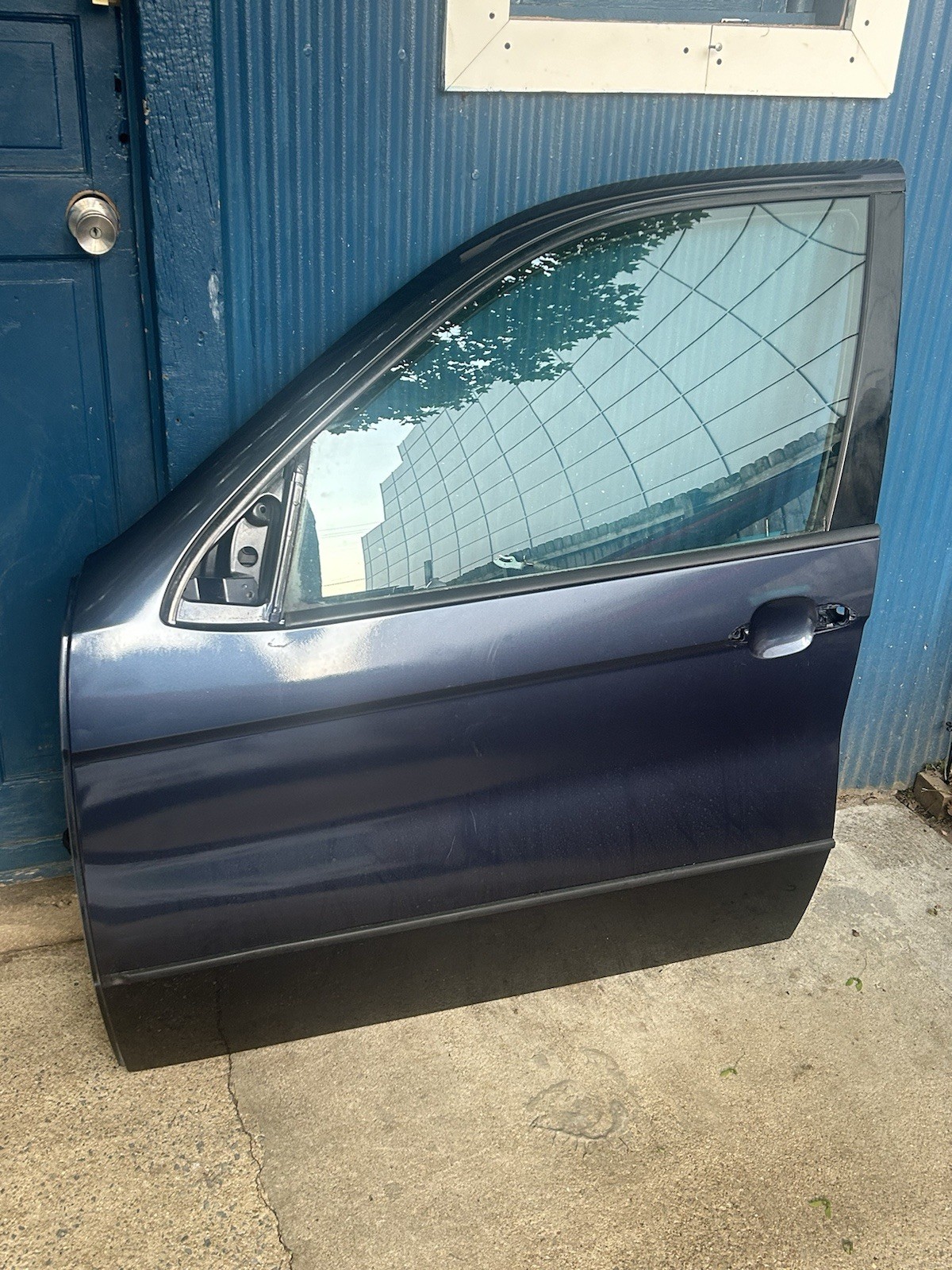 Used 2004 2006 - Oem Bmw X5 Front Left Driver Side Door Shell Panel ...