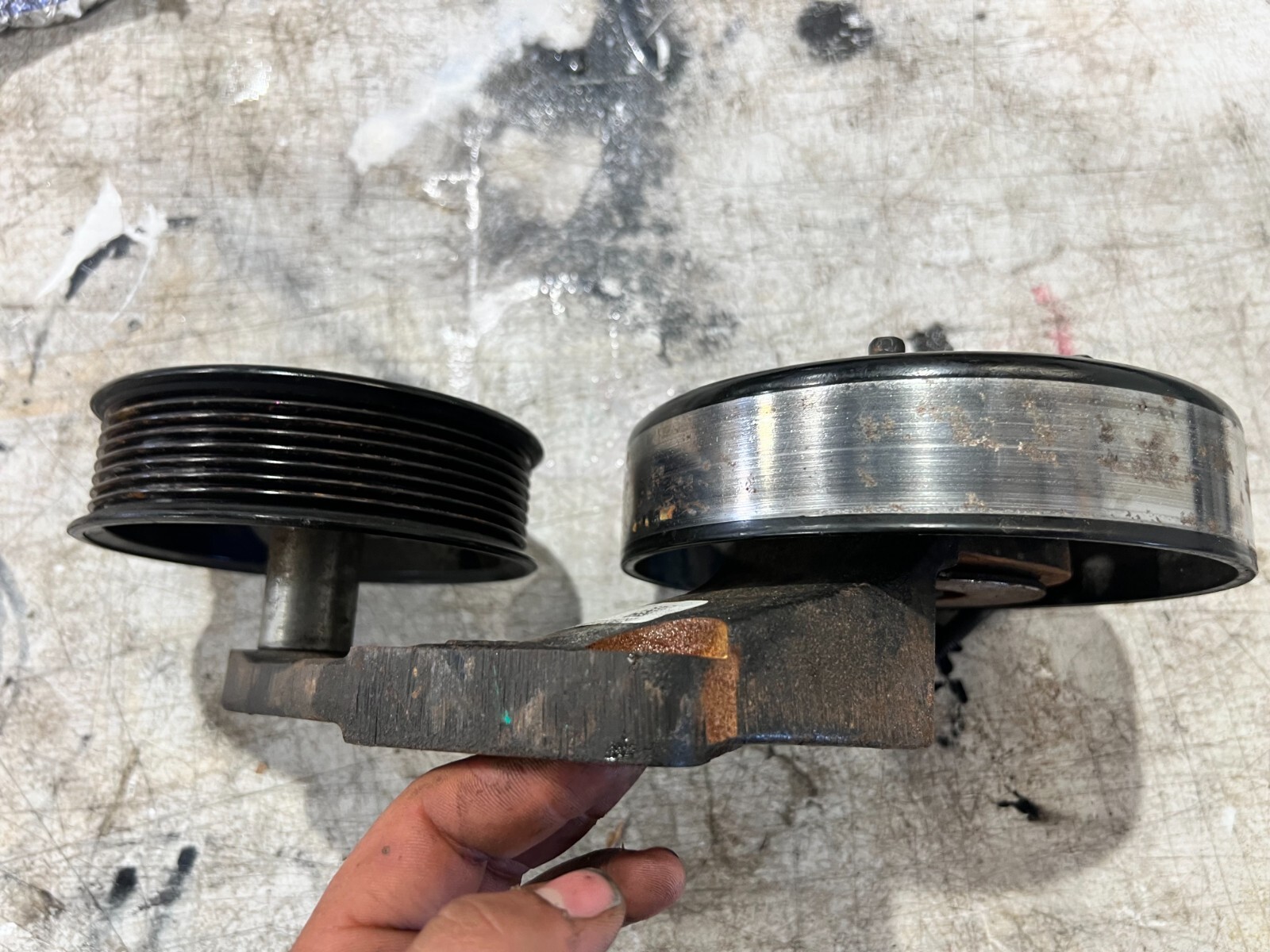 Used 2019 2024 - Ram 2500 3500 4500 5500 6.7l Fan Support Pulley ...