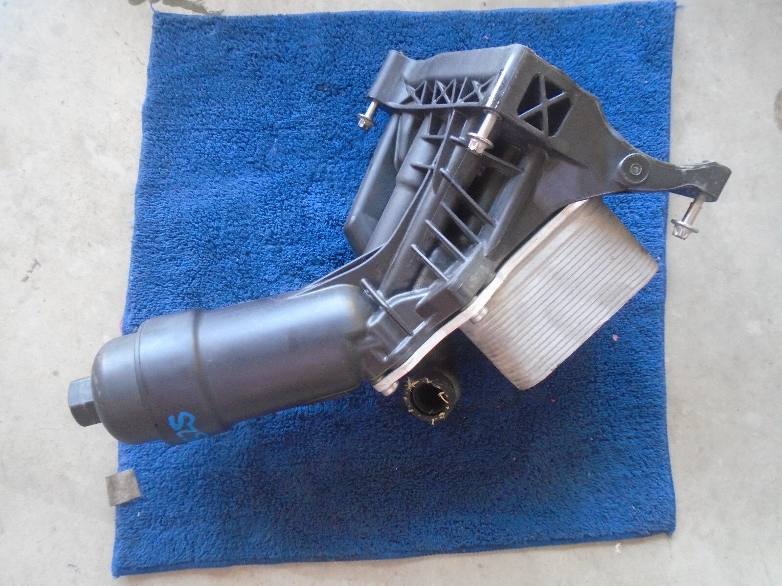 Used 2012-2018 Bmw F30 328i 330i 340i 2.0l Engine Oil Filter Housing ...