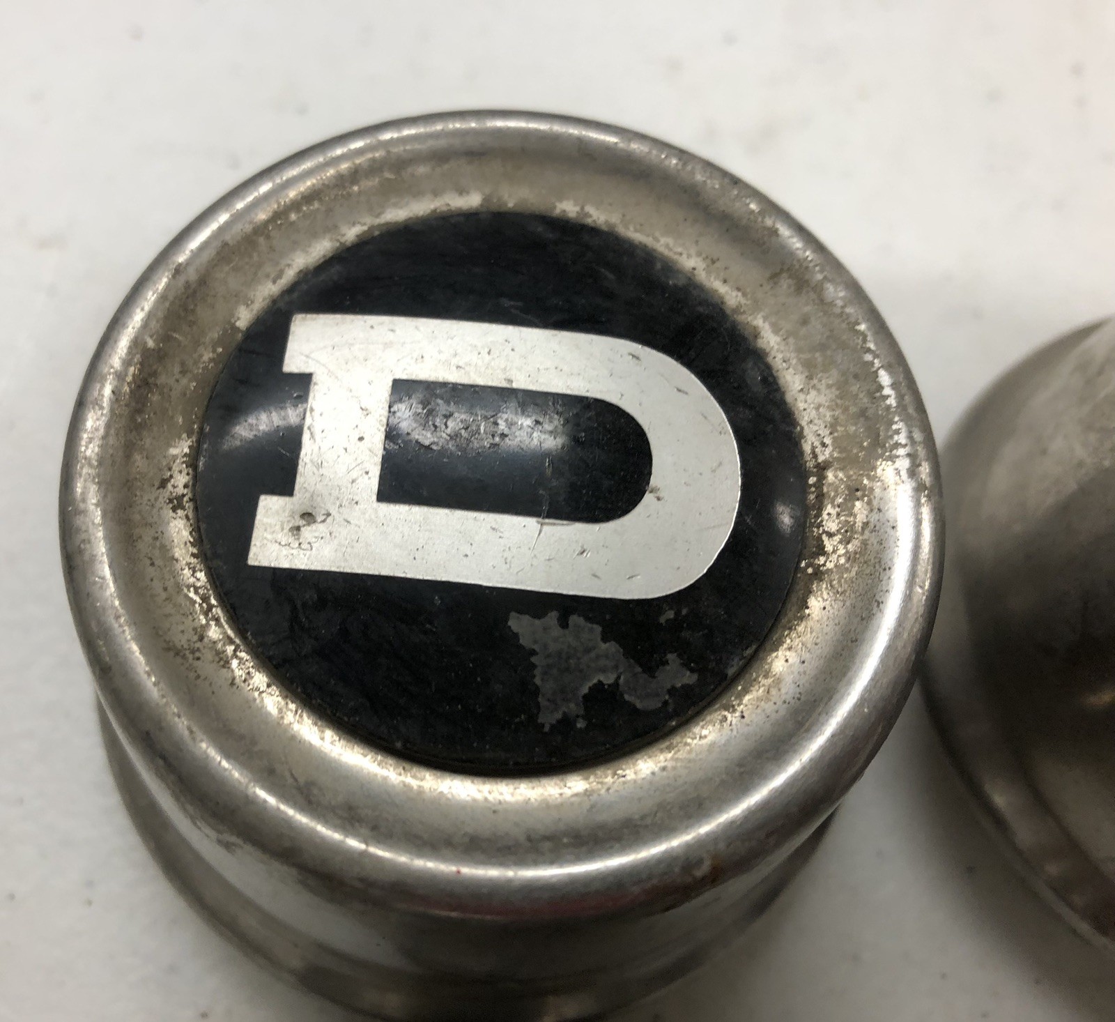 For Parts Or Not Working 1973 1981 - Datsun B210 Wheel Center Cap ...