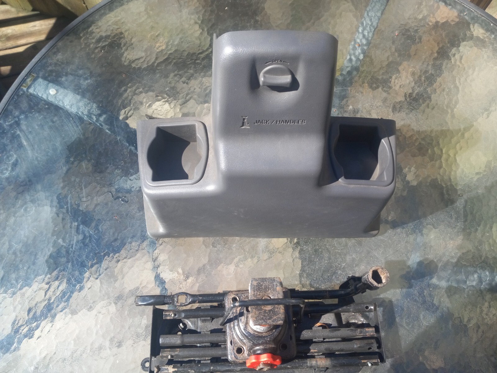 Used 2011 Ford Ranger Emergency Jack Kit With Lug Wrench And Cover Dark ...