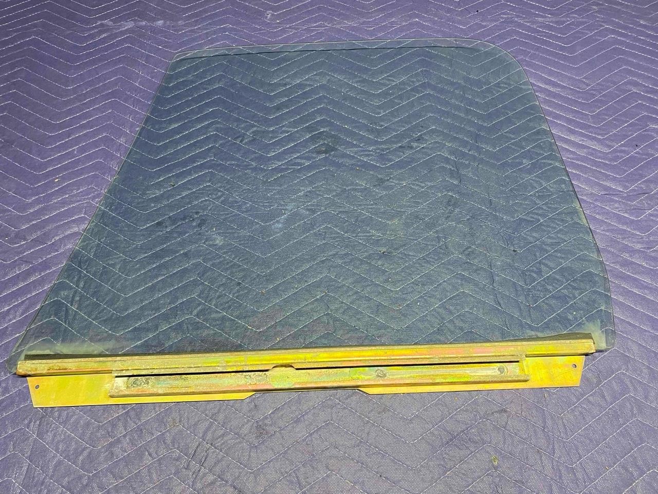 Used 1981-1987 Chevy Gmc Truck Door Glass Rh In Soft Ray Tint 1981-1991 ...