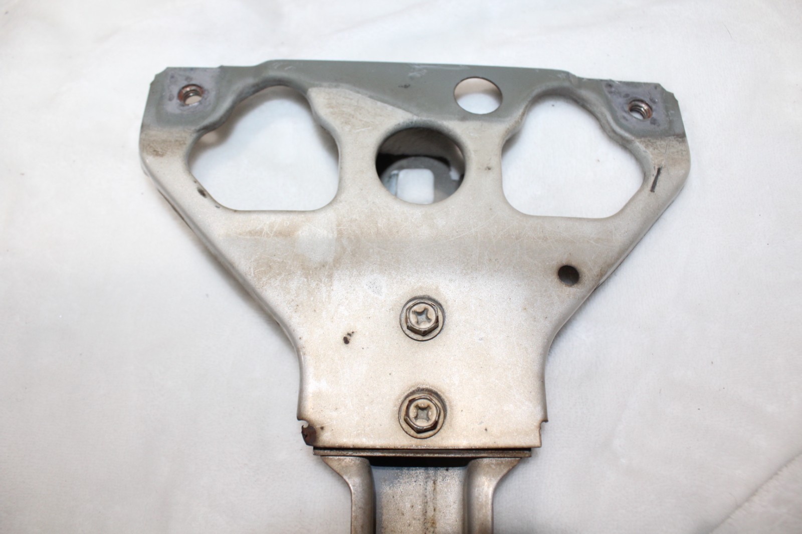 Used 1990-1997 Nissan D21 Hardbody Hood Latch Center Radiator Support ...