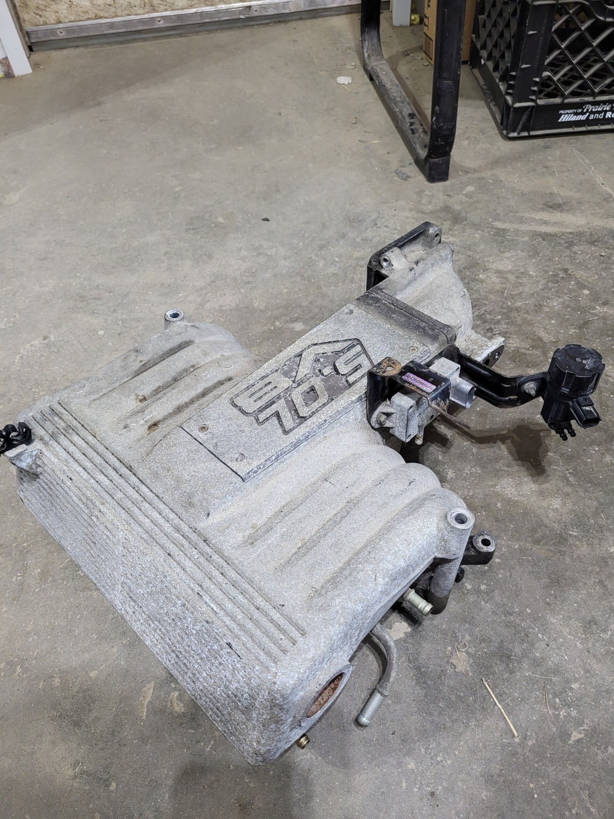 Used 2000 Ford Ranger Explorer 5.0 Liter V8 Upper Intake Plenum Oem for ...