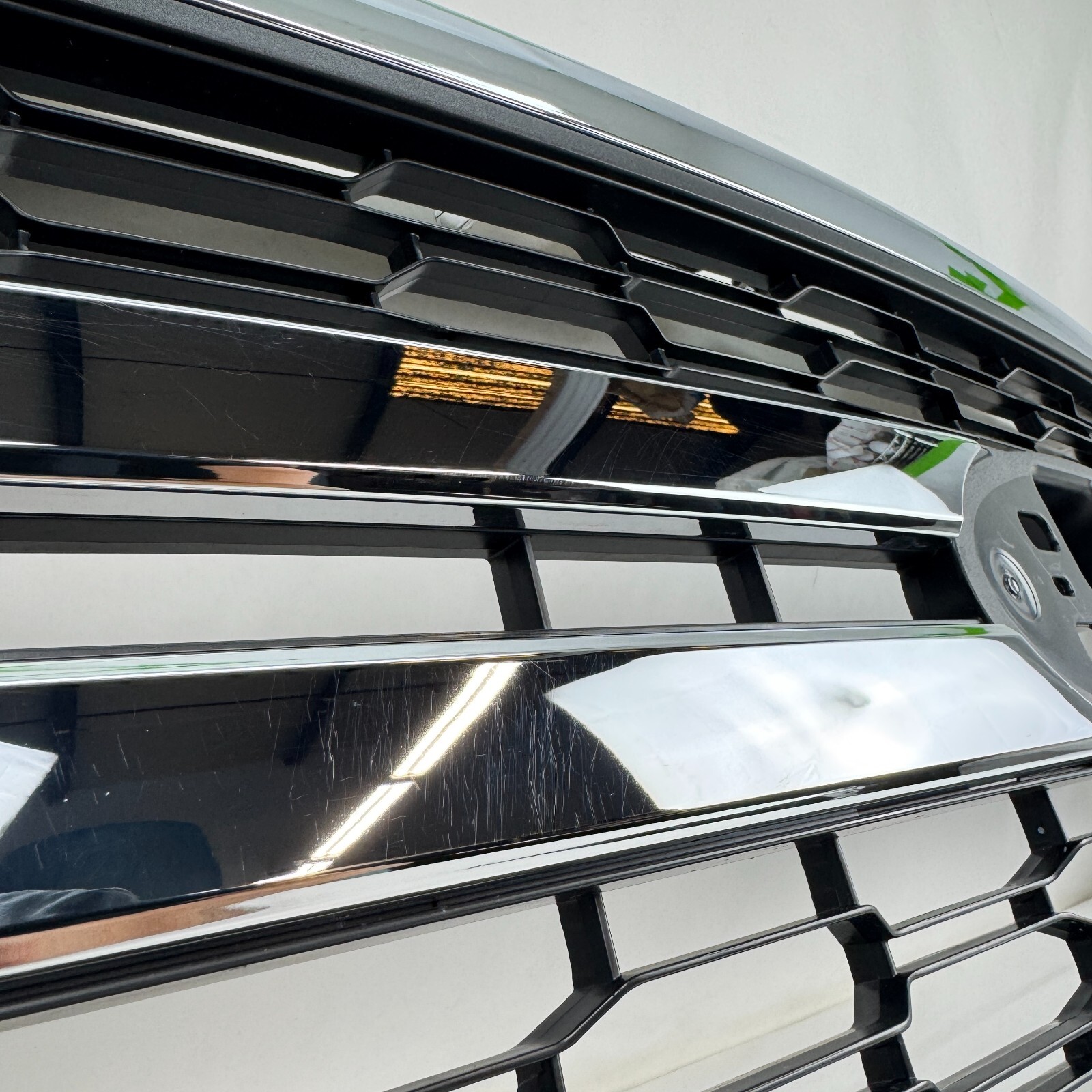 Used 2024-2025 Oem Ford F-150 Lariat Front Bumper Chrome Bar Grille ...