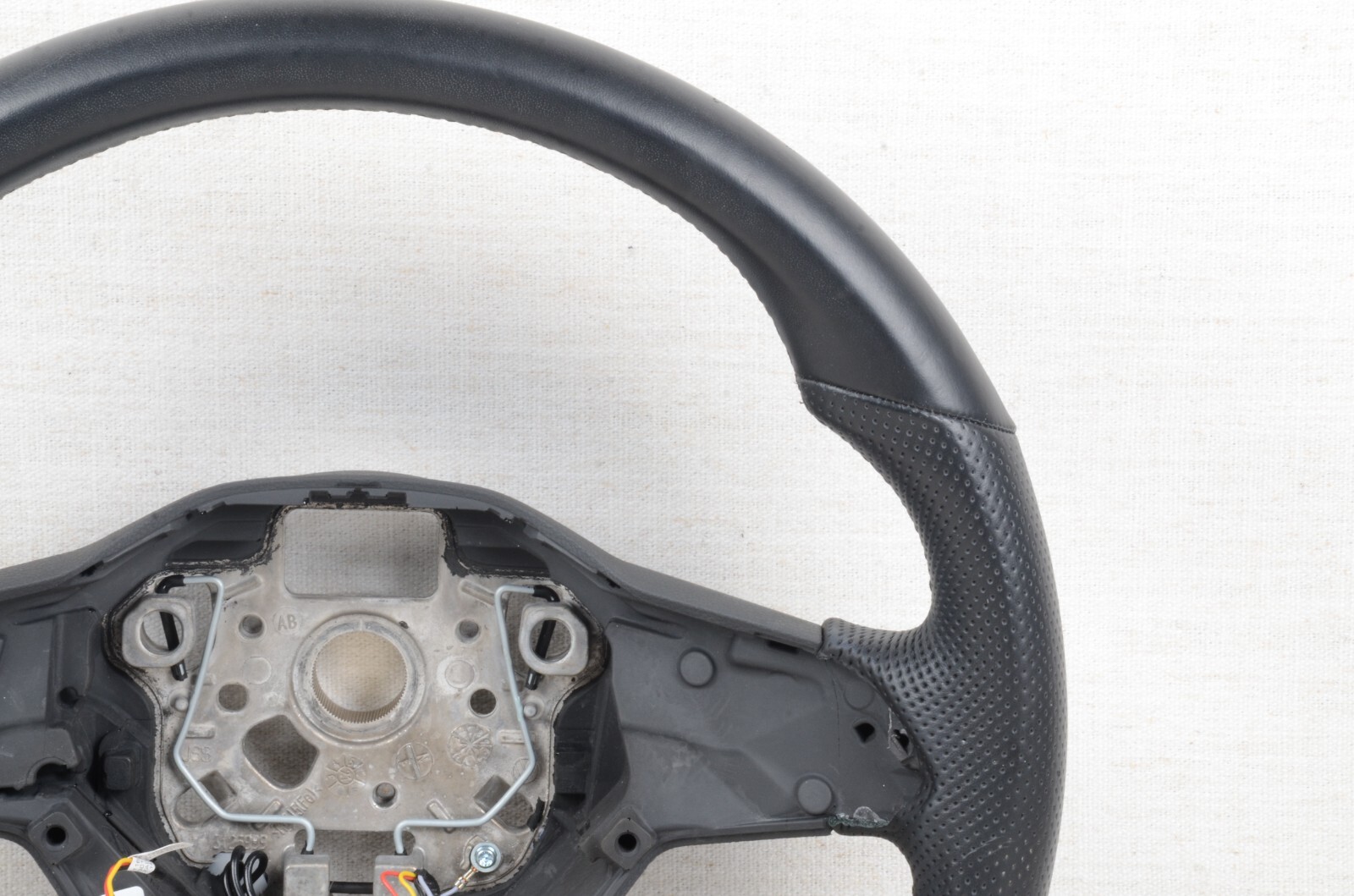 Used 2022-2024 Volkswagen Golf R Steering Wheel Leather W/o Control ...