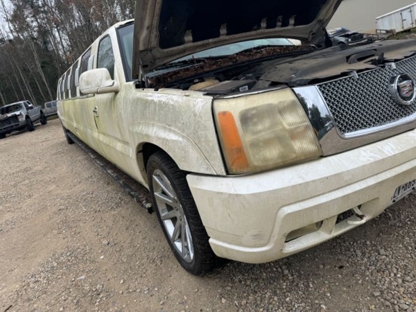 Used 2004 Cadillac Escalade Engines for Sale