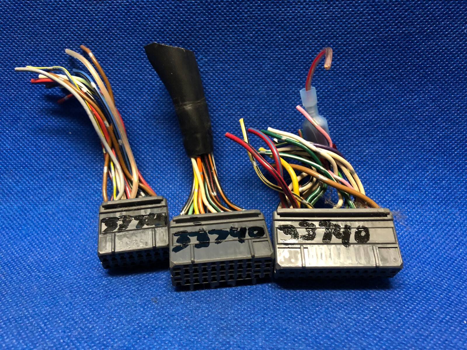 Used Wiring Harness Plug Connector 1996 Toyota Camry Ecm Ecu Pcm ...