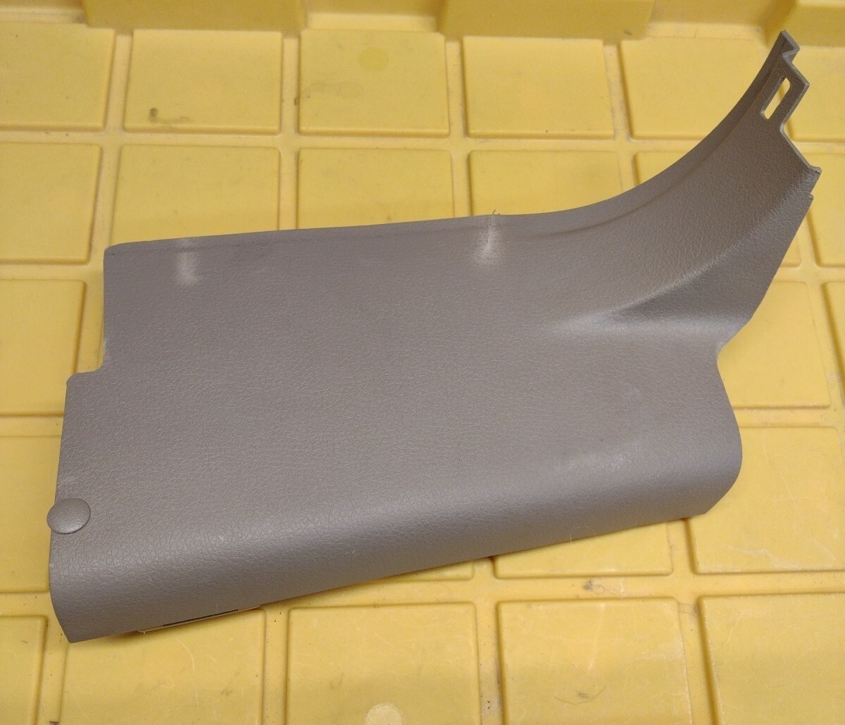 Used 04-08 Ford F150 Oem Rh Side Front Lower Kick Trim Panel Tan 4 for ...