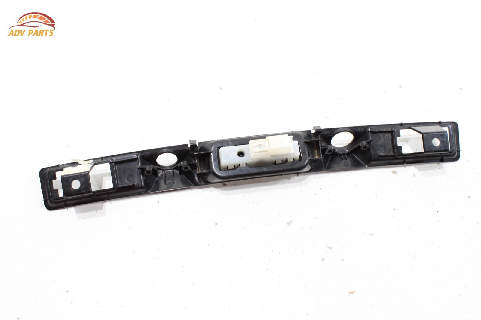 Used 2022-2024 Lucid Air Trunk Deck Lid License Plate Light Molding ...