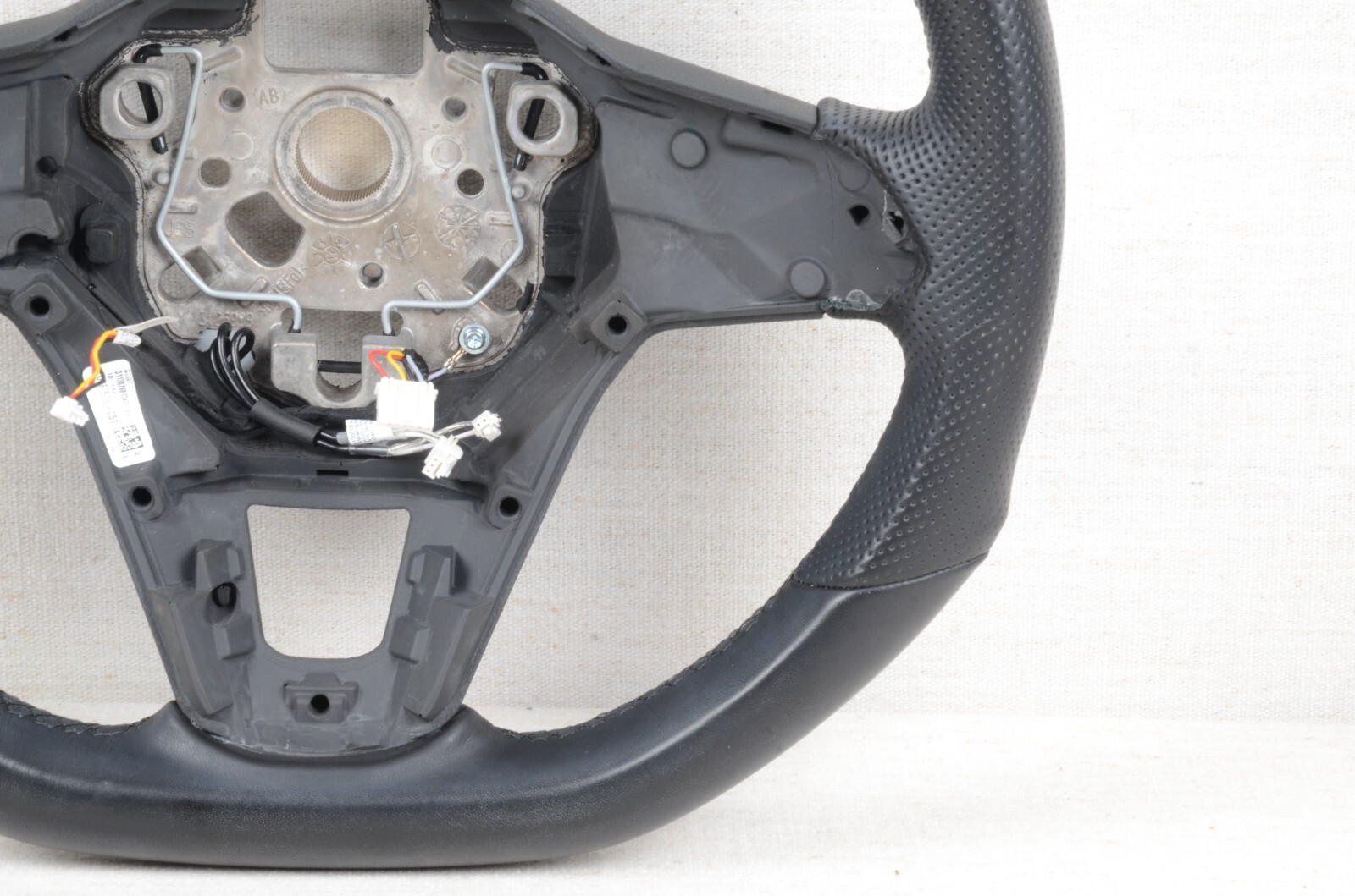 Used 2022-2024 Volkswagen Golf R Steering Wheel Leather W/o Control ...