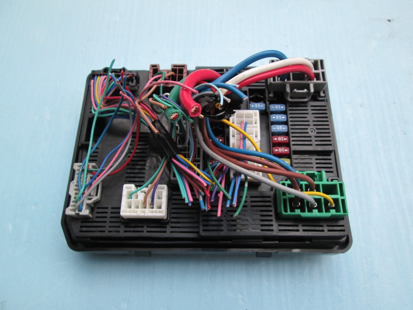 Used 2024-2025 Nissan Versa Ipdm Integrated Power Supply Fuse Box ...