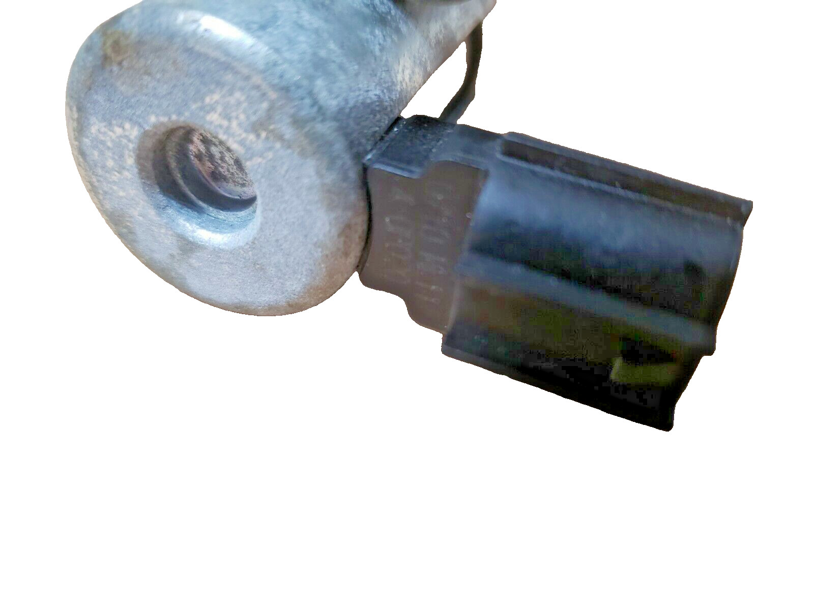 Used Genuine Toyota Variable Valve Timing Control Solenoid 15330-0p020 ...