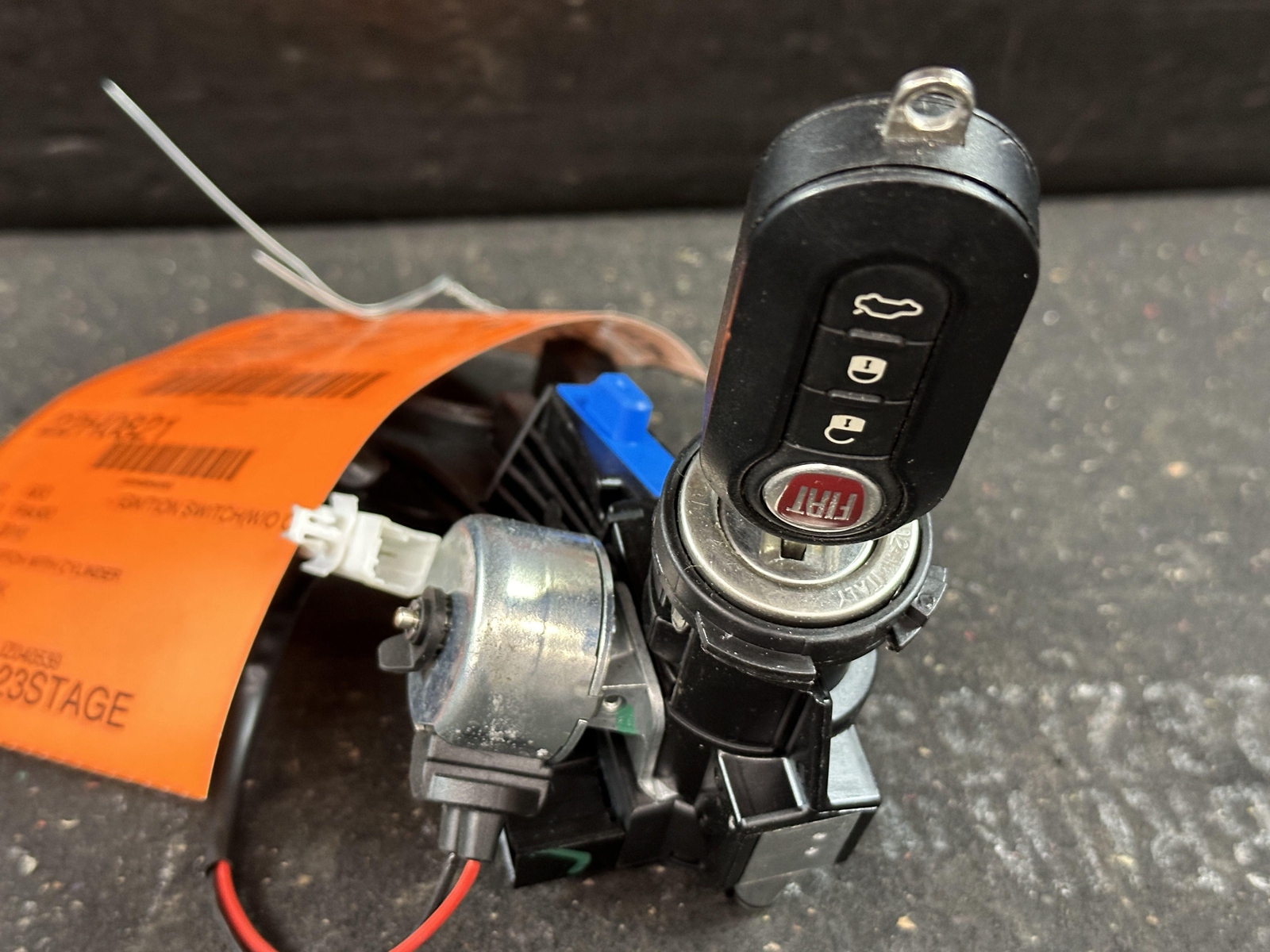 Used 2018-2020 Fiat 500l Ignition Switch With Cylinder Housing & Key ...