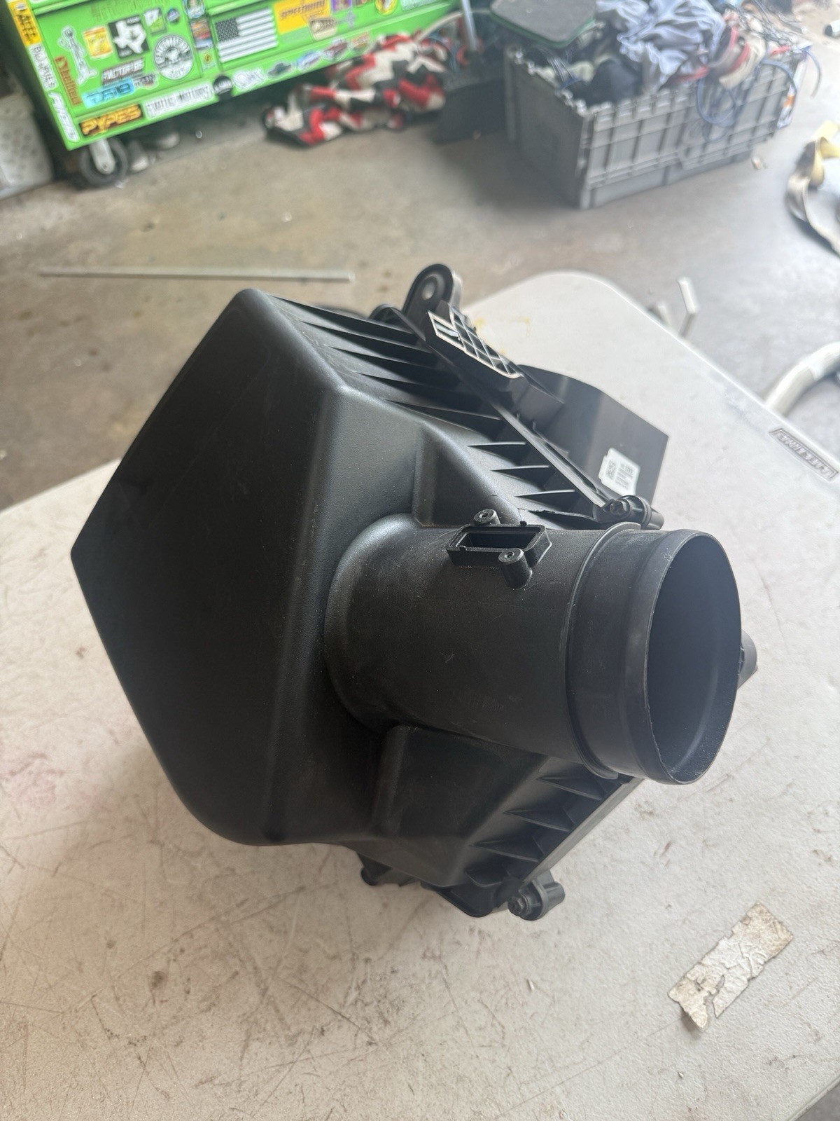 Used 2024-2025 Chevrolet Silverado 1500 Air Intake Cleaner Filter Box ...