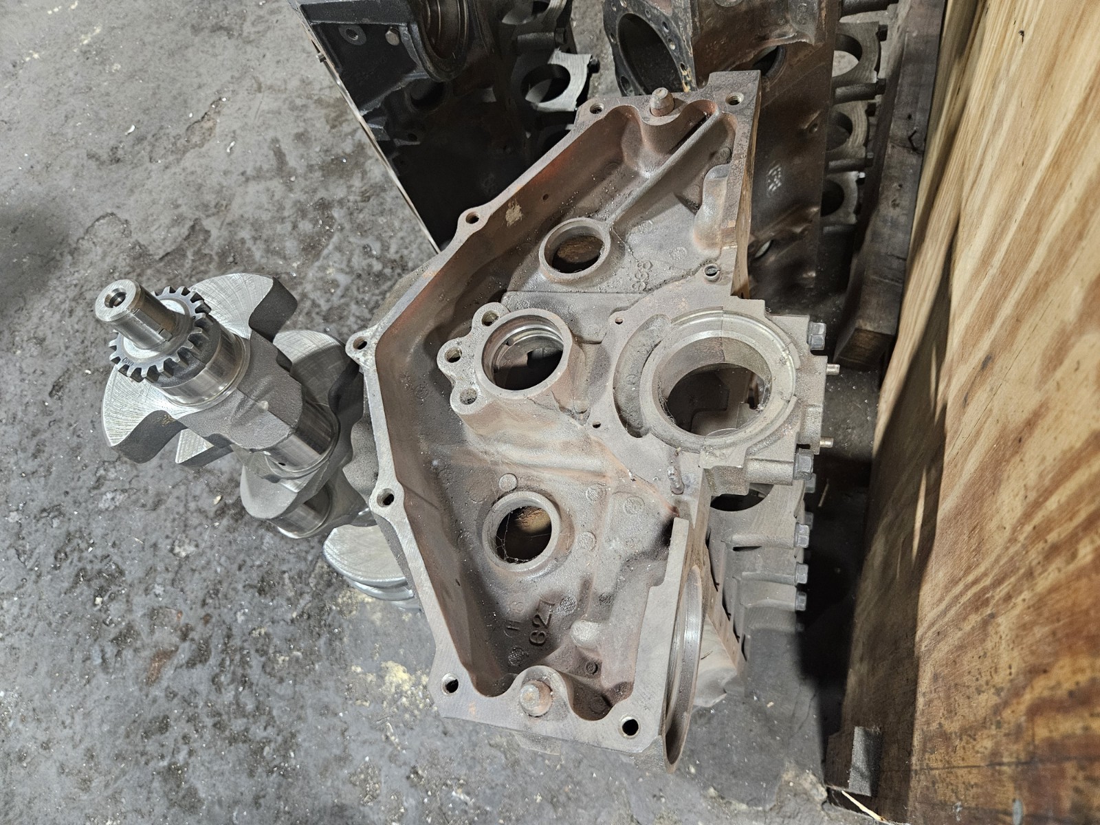 Used Small Block Chevy Sbc 305 V8 Engine Gm 140930627 Block And Crank ...
