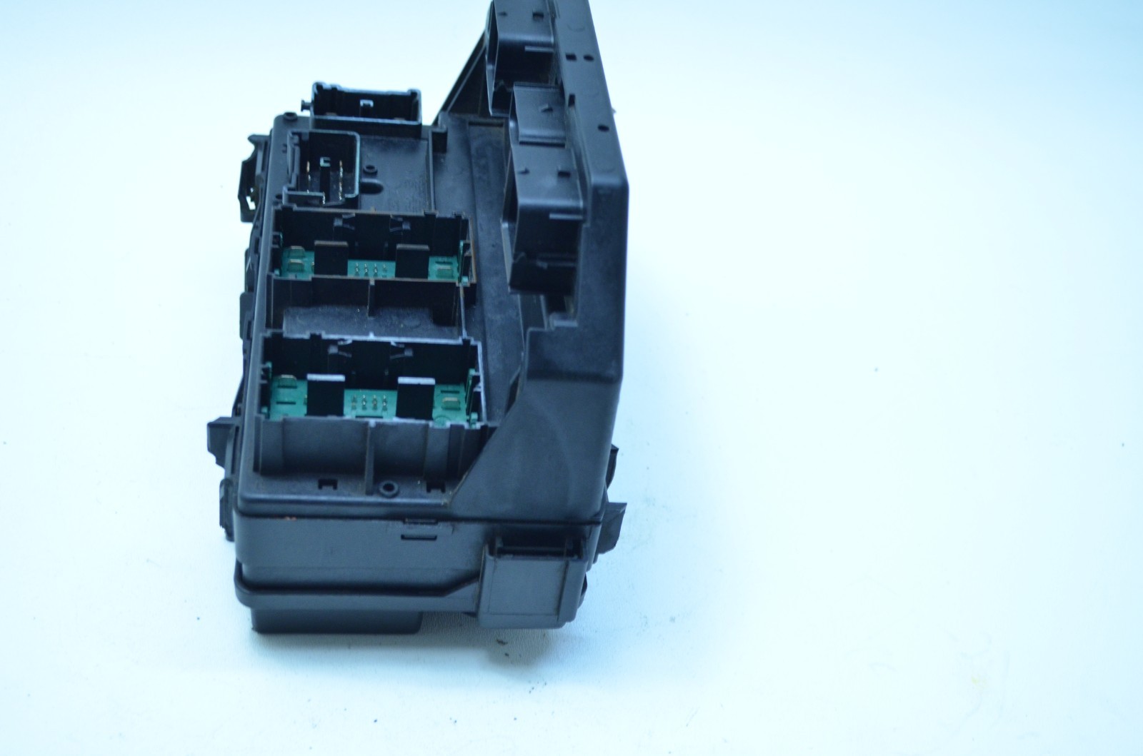 Used 2012 Dodge Ram 1500 5.7l Integrated Power Control Module Fuse Box ...