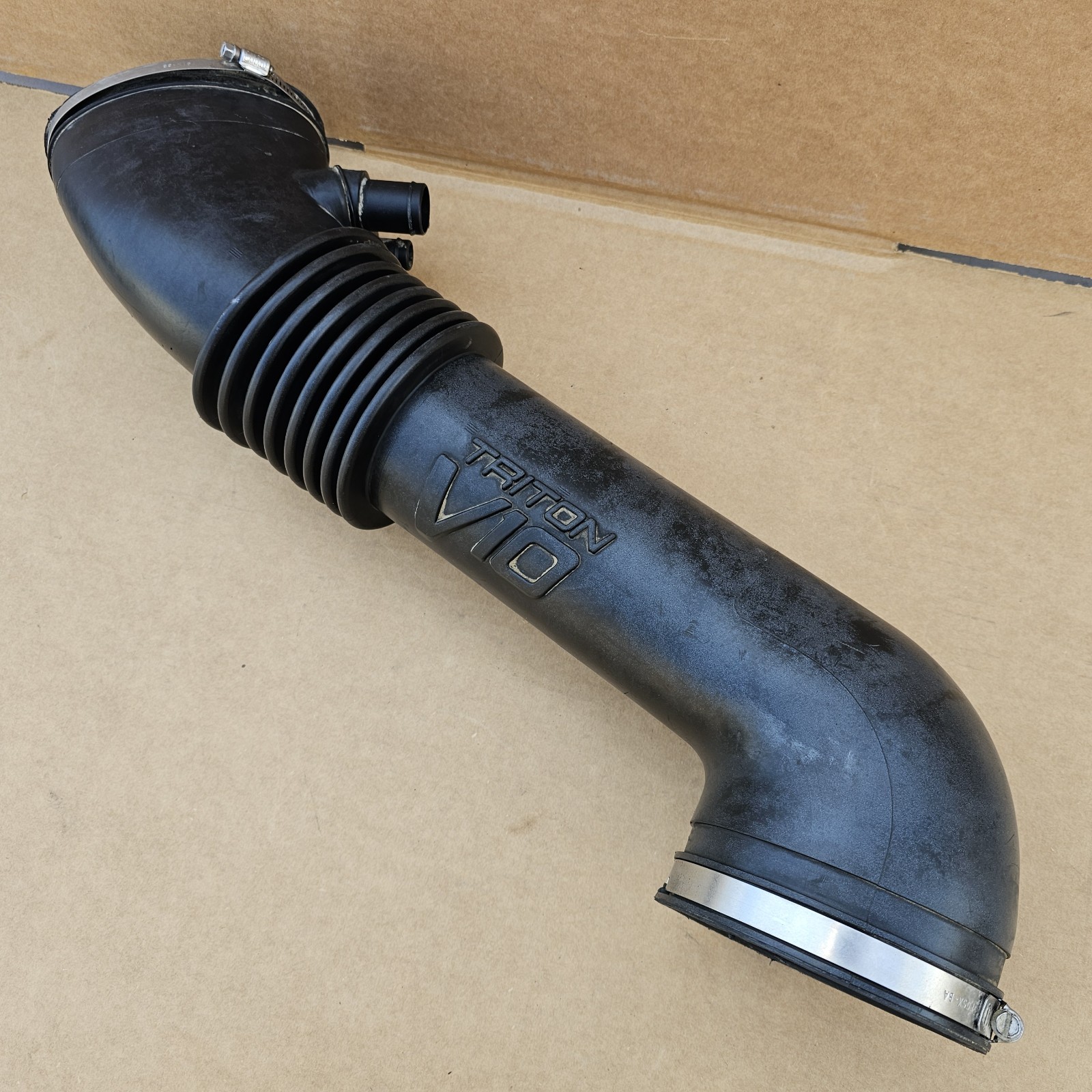 Used 1999-2004 Ford Excursion F350 6.8l Triton V10 Air Intake Hose Tube ...