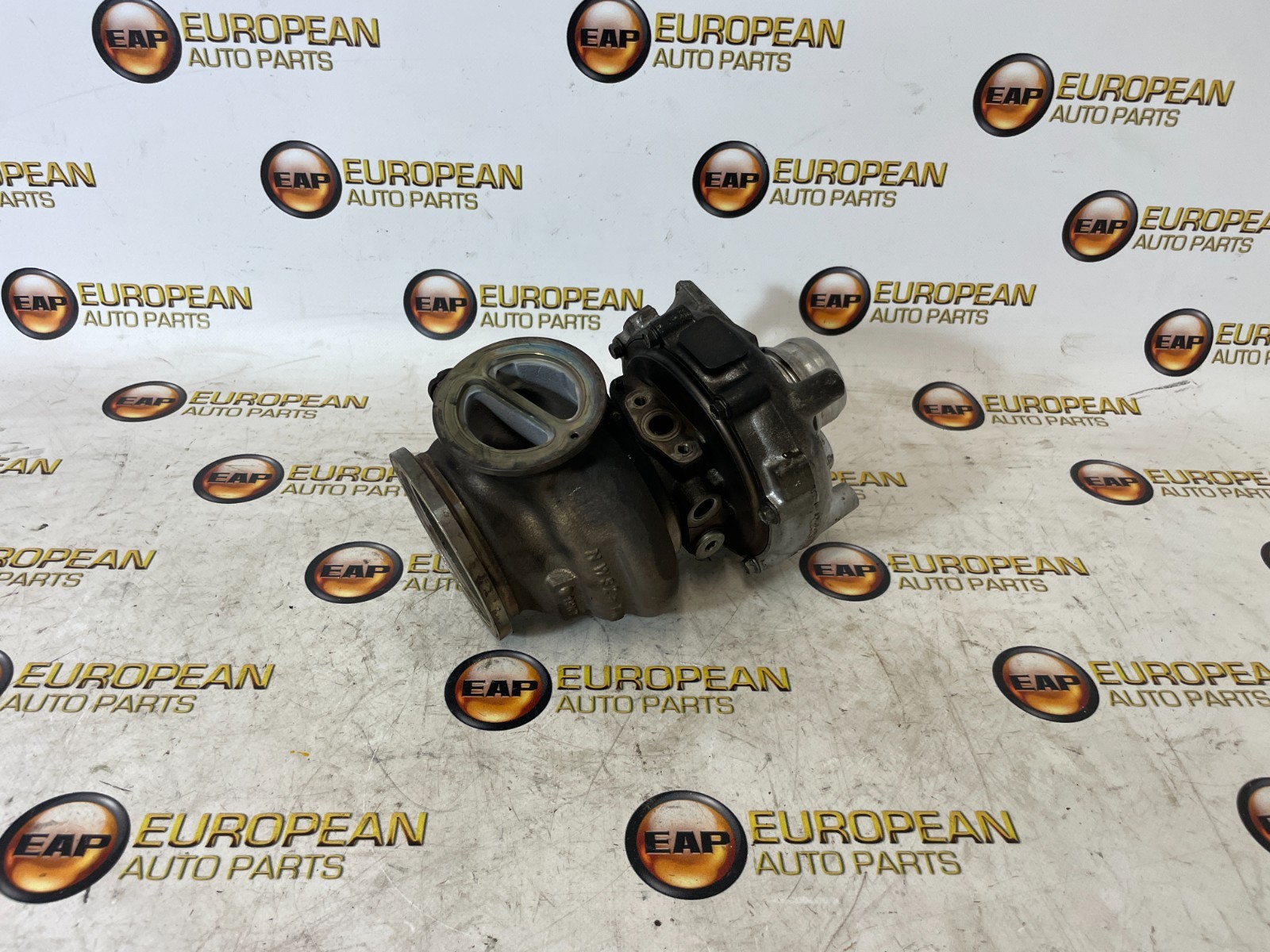 Used 2018 Oem Bmw G11 G12 G30 M550i Left Right Turbo Turbocharger N63r ...