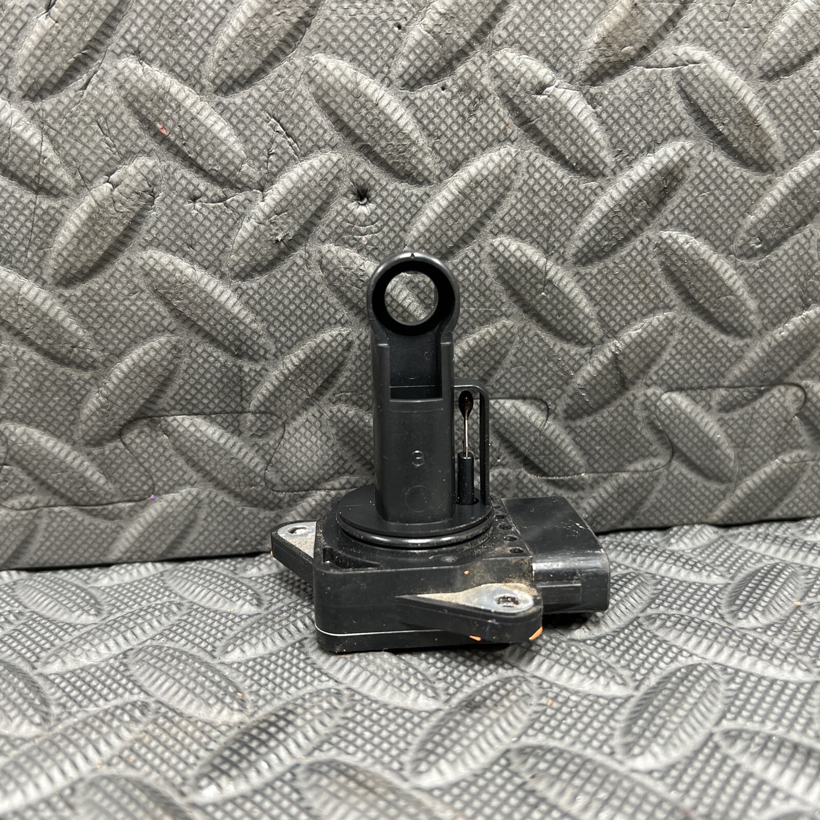 Used Oem 2001-2006 Lexus Is300 Mass Airflow Maf Sensor Meter 22204 ...