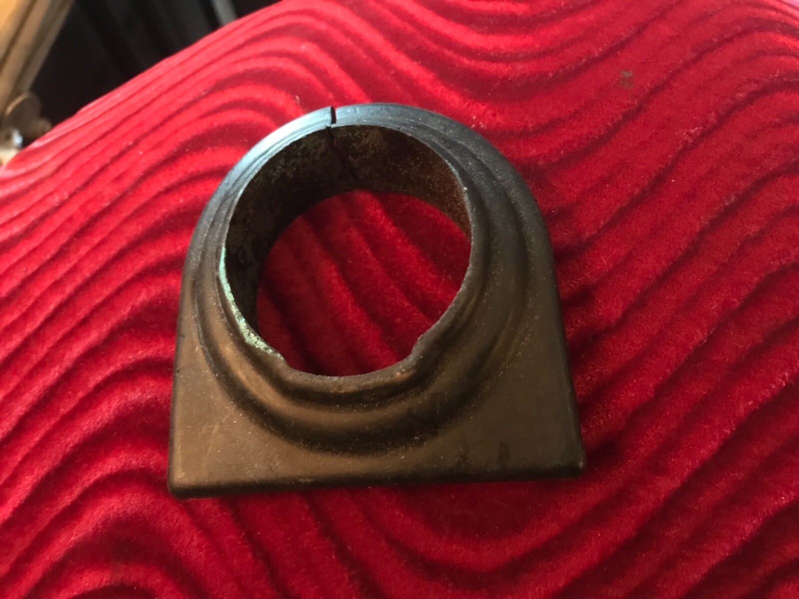 used-1967-1972-chevy-c10-truck-steering-column-2-dash-rubber-seal-1968