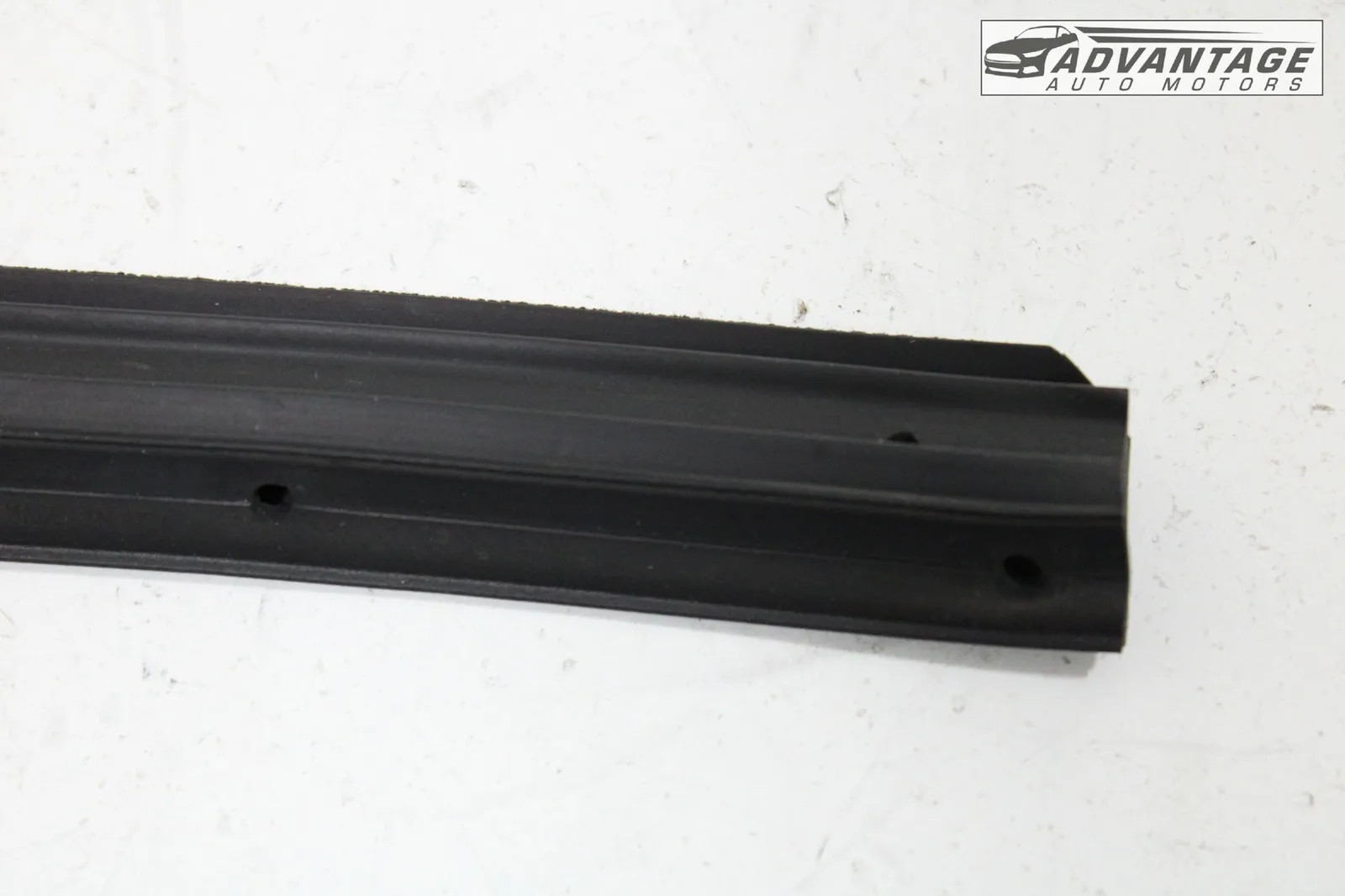 Used 2020-2025 Ford Explorer Rear Left Side Door Panel Window Belt ...