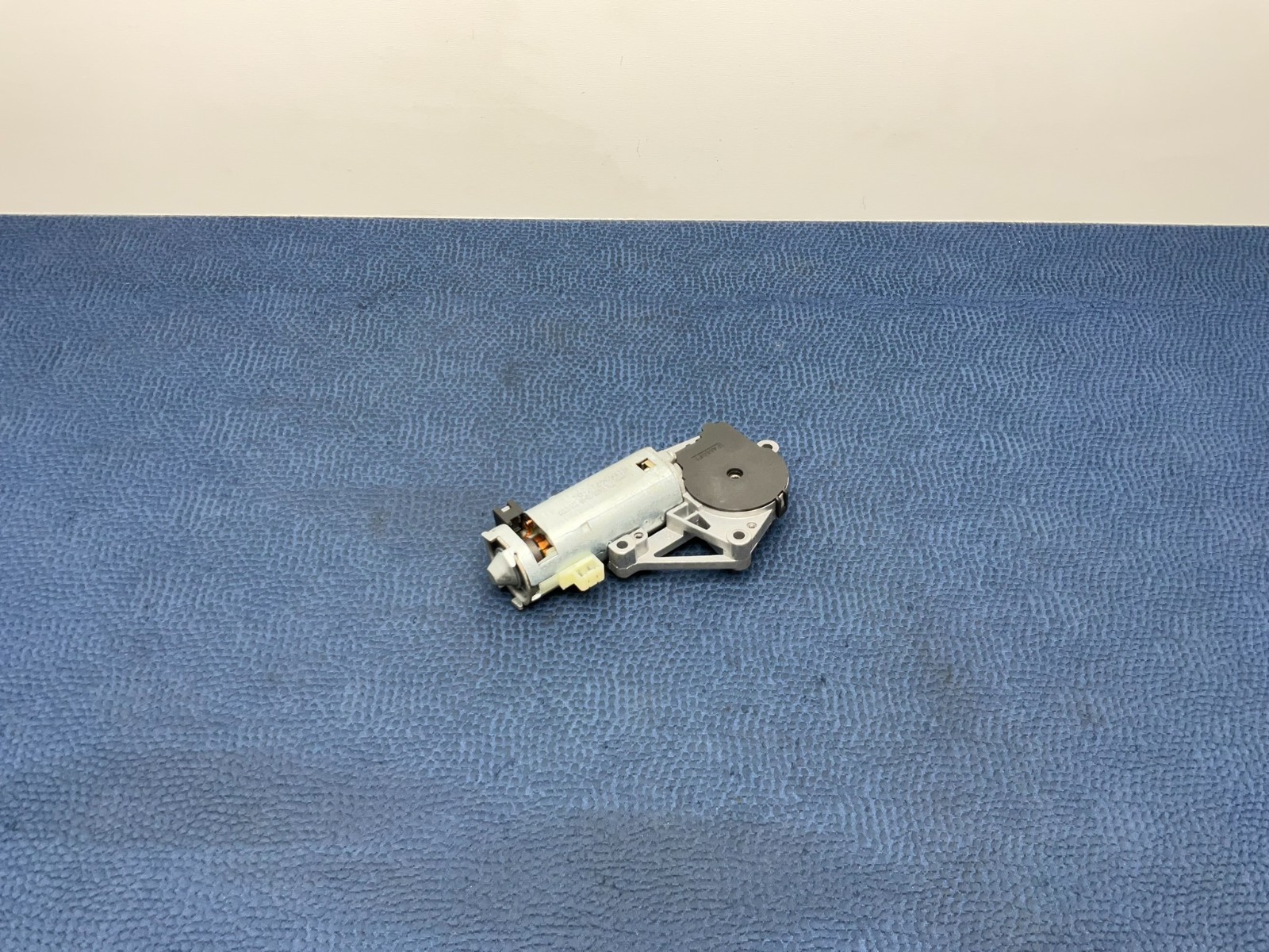 Used 1993-2010 Bmw E85 X5 Z4 M5 Theft Locking Engine Computer Ignition ...