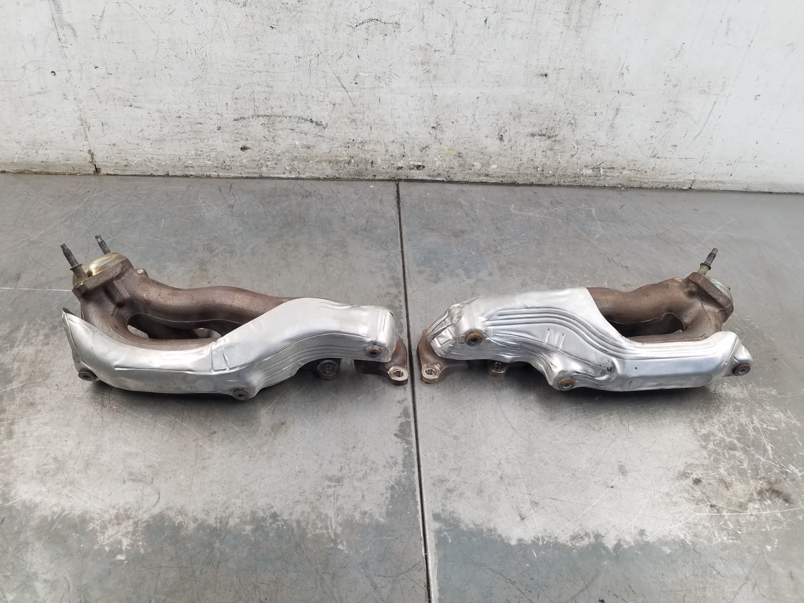 Used 2025 Ford F150 Raptor R 5.2l Exhaust Manifolds / Heat Shields ...