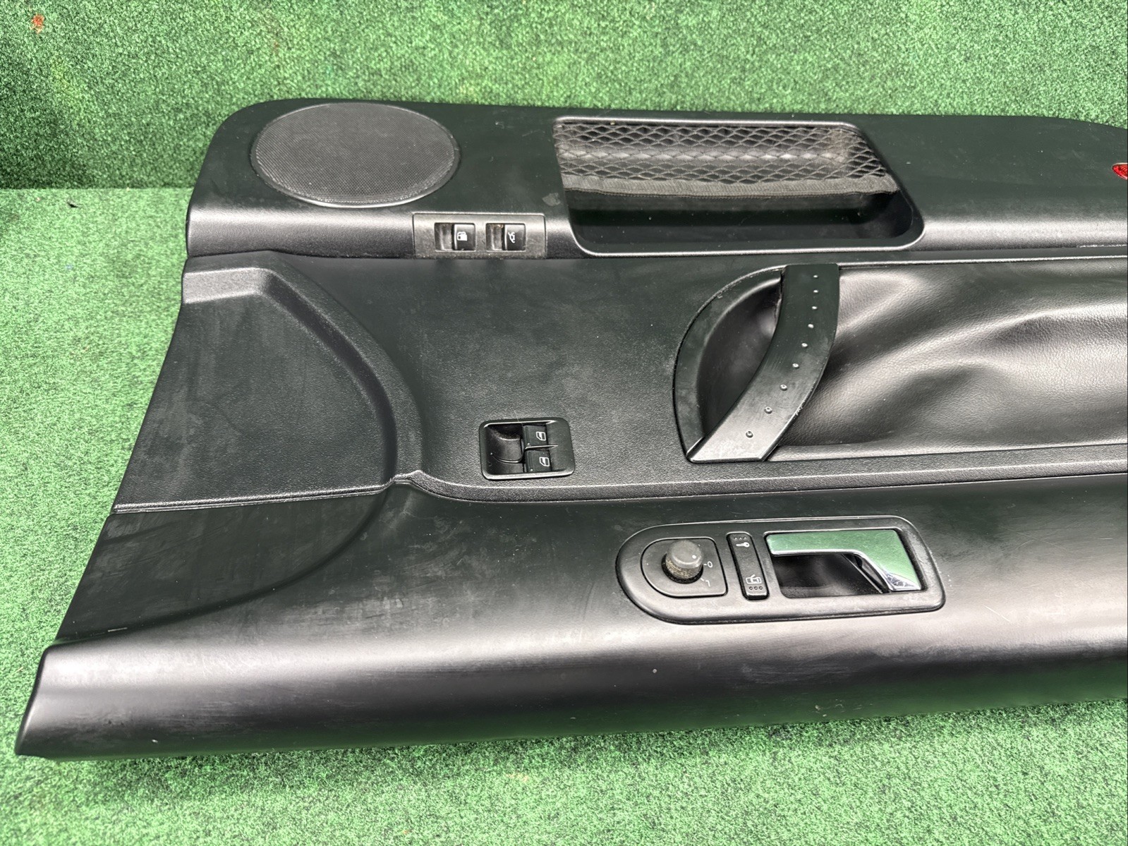 Used 1998-2010 Volkswagen Beetle Coupe Hardtop Left Right Door Panel ...