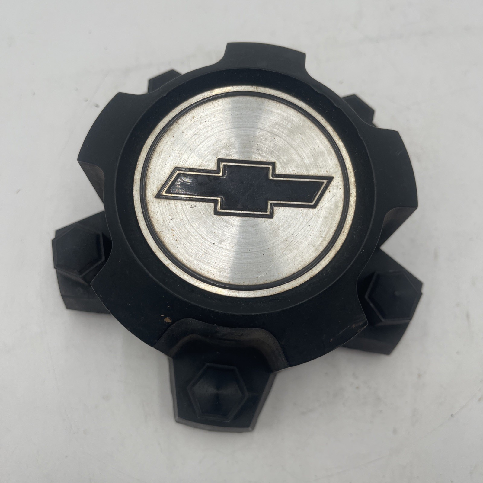 Used 1982 1991 2010 One Genuine Chevy Blazer Center Cap Hubcap 2wd ...