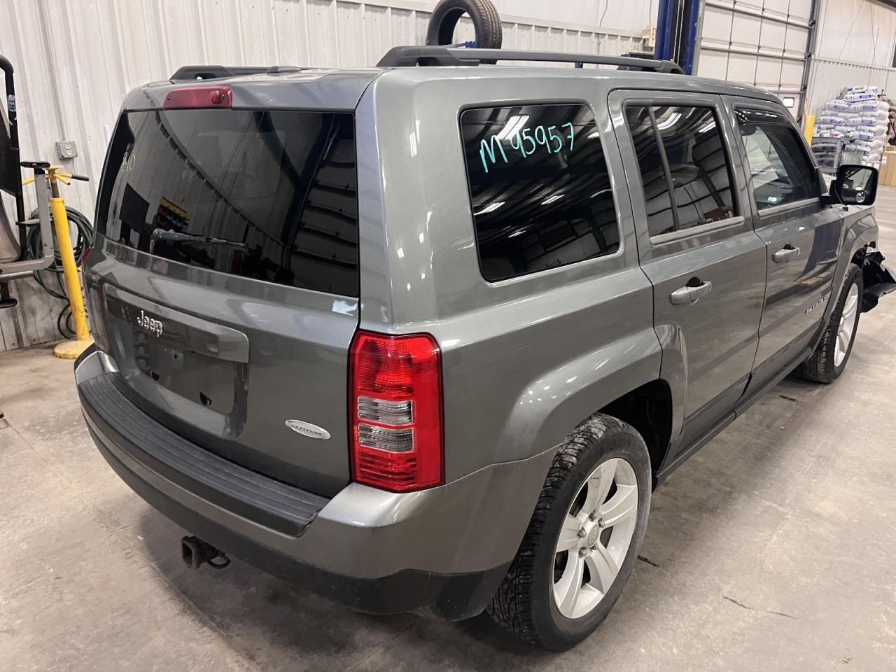 Used 2014 Jeep Patriot Body Control Module Bcm Heated Seats Oem 591 ...