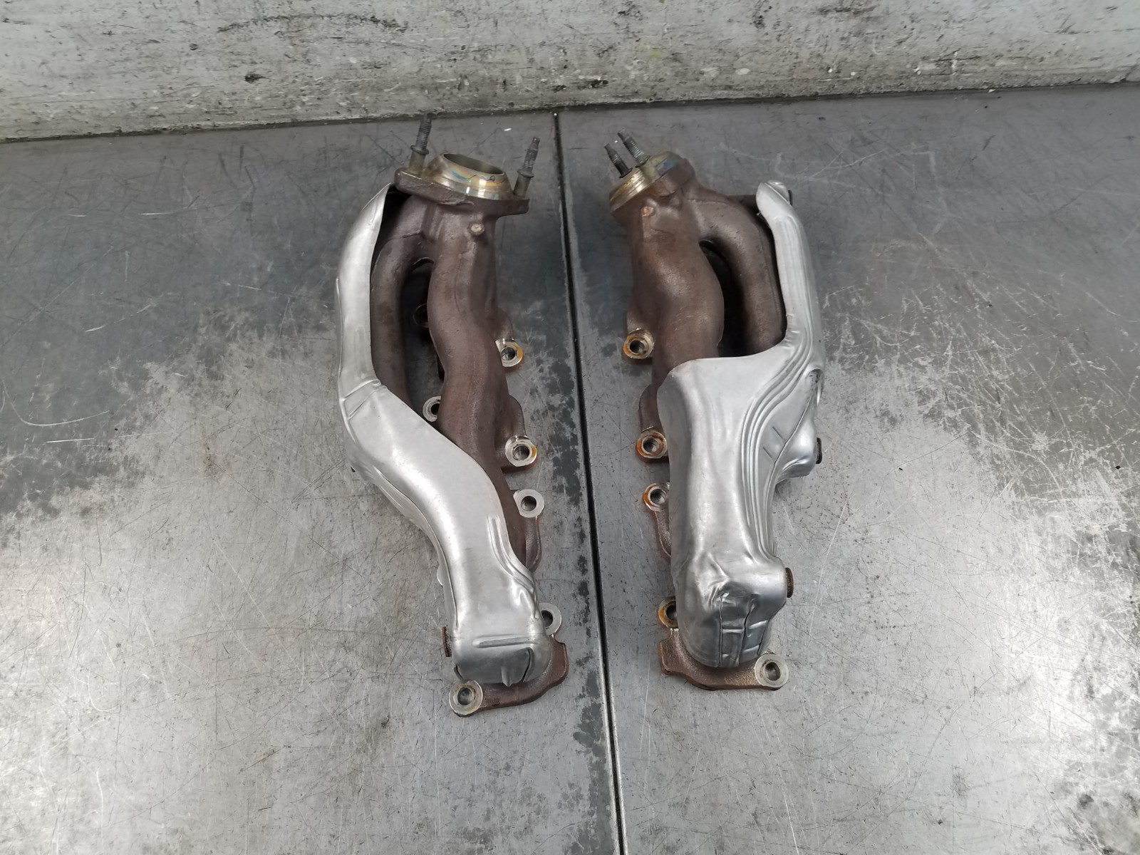 Used 2025 Ford F150 Raptor R 5.2l Exhaust Manifolds / Heat Shields ...
