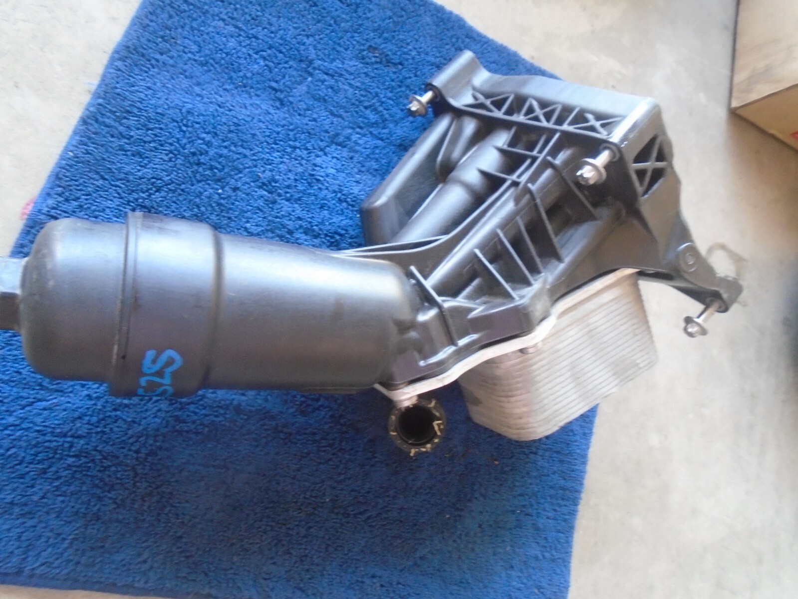 Used 2012-2018 Bmw F30 328i 330i 340i 2.0l Engine Oil Filter Housing ...