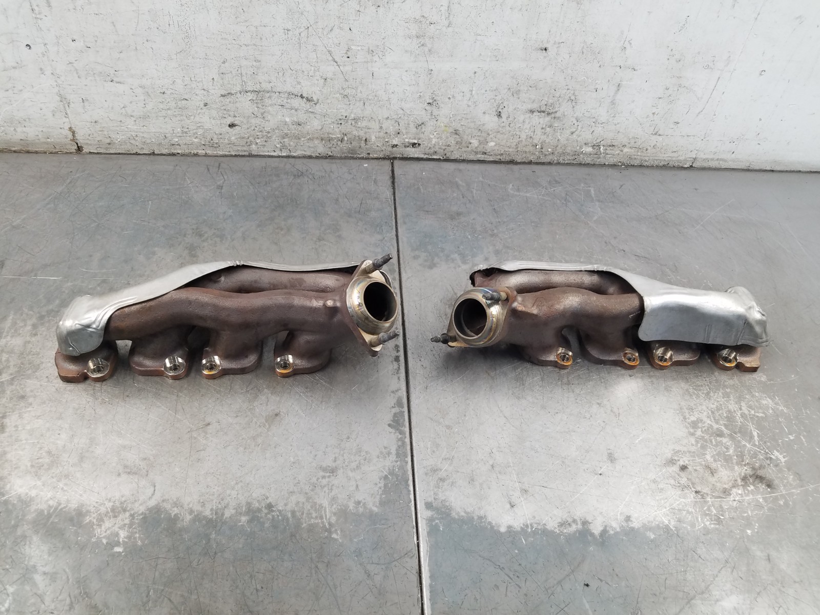 Used 2025 Ford F150 Raptor R 5.2l Exhaust Manifolds / Heat Shields ...