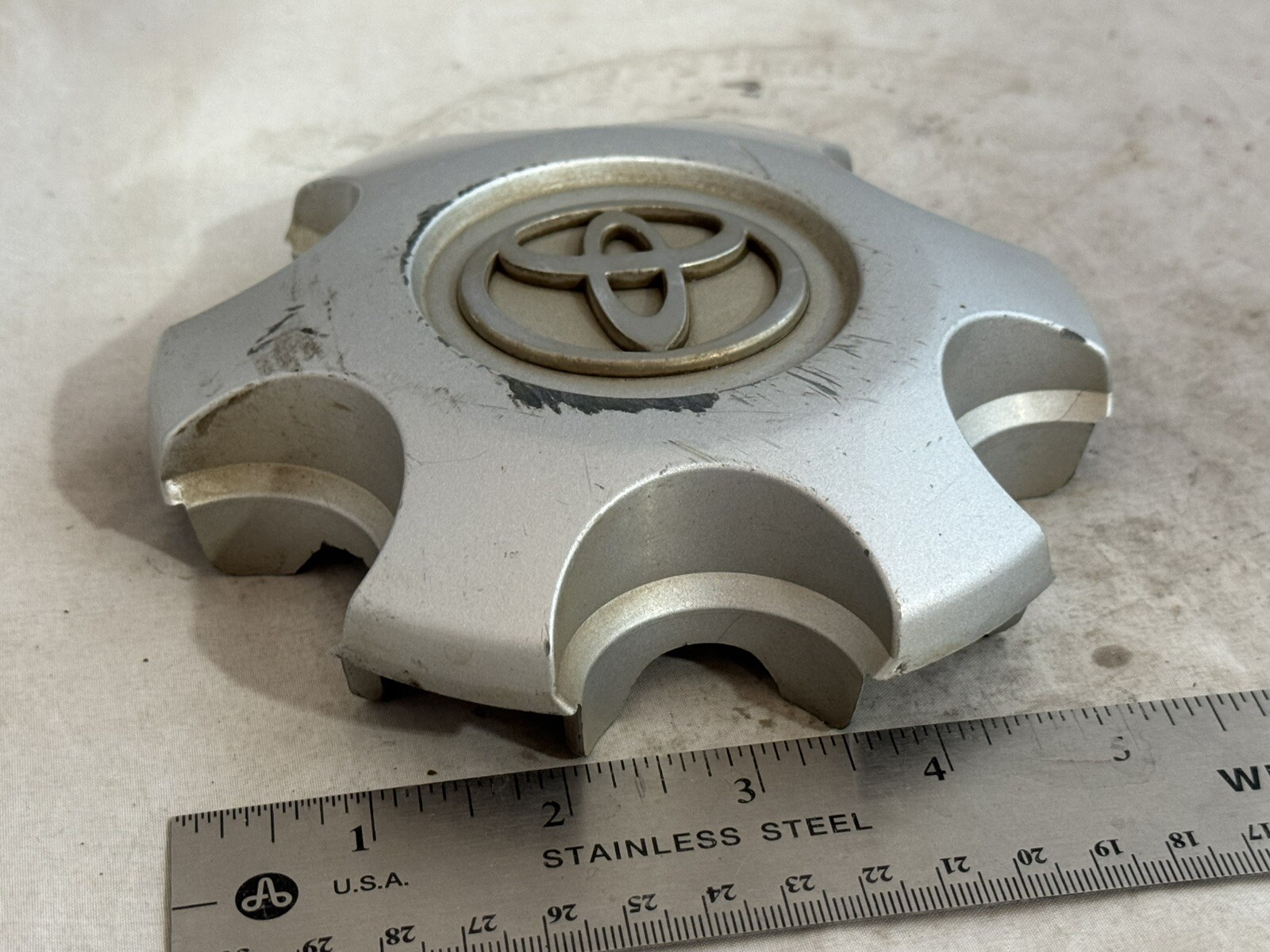 Used 2015 Toyota Tacoma Truck Pickup Wheel Center Hub Cover Cap Oe ...