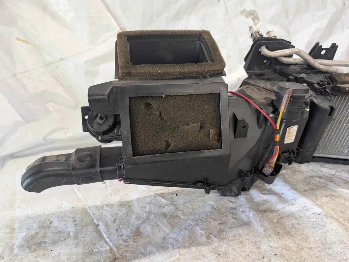 Used 1999-2007 Ford F250 F350 Hvac Under Dash Air Box Heater Core ...