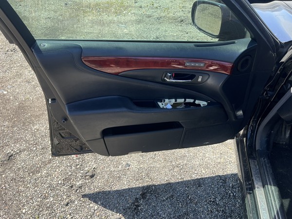 Used Lexus LS460 Interior Door Panels and Parts for Sale