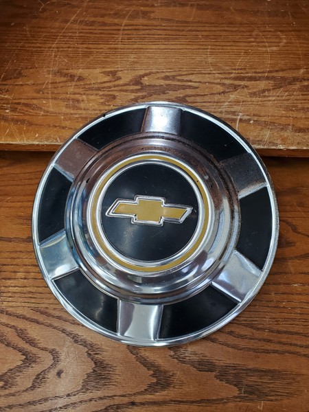 Used Chevrolet C20 Hub Caps for Sale